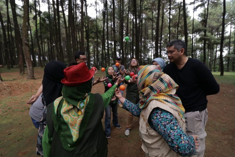 3 fun team building games dengan alat sederhana – The Carpenter Outdoor